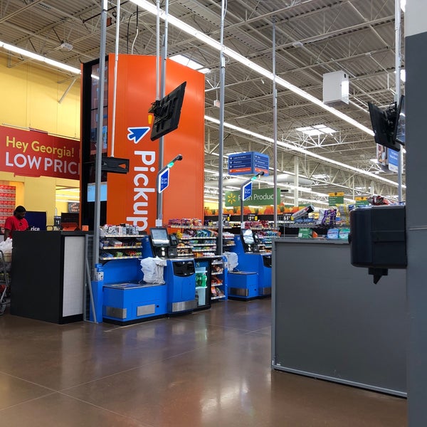 Walmart Supercenter - Big Box Store