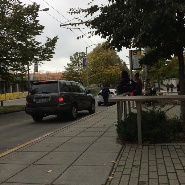 Metro Bus Stop - Campus Pkwy & 12th (Westbound) - University District ...