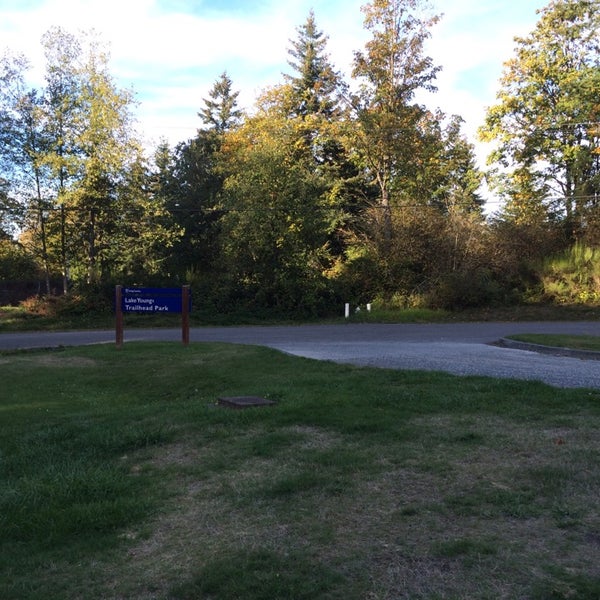 Lake Youngs Trailhead Park - 53 visitors