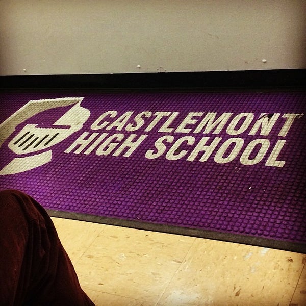 Castlemont High School - High School in Castlemont