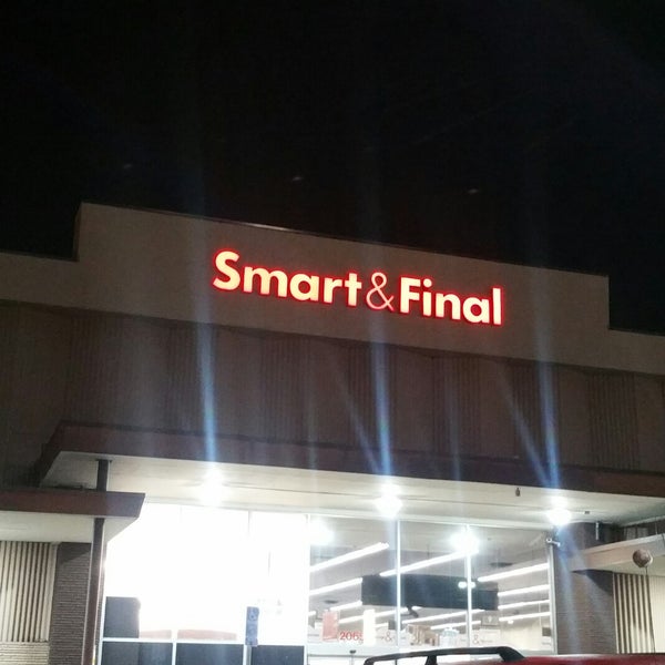 Smart & Final - Grocery Store