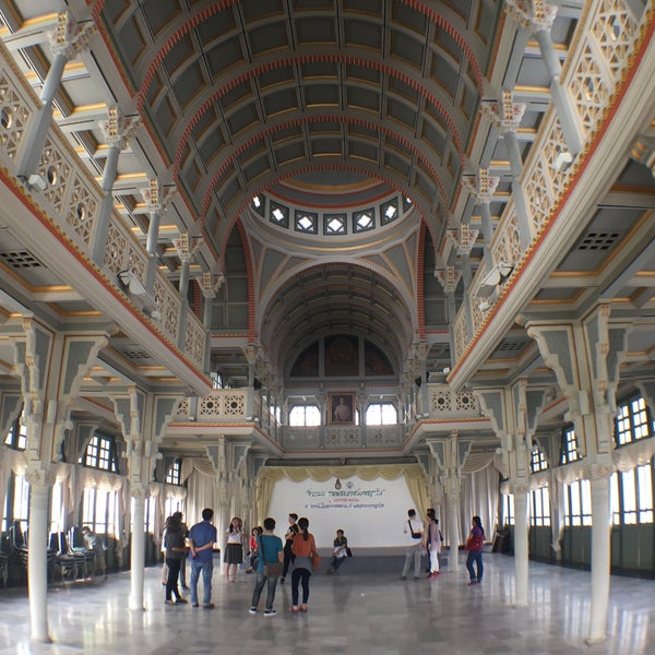 พระที่นั่งเทวราชสภารมย์ (Devaraja Sabharamaya Hall) - Museum