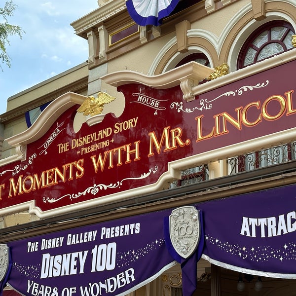 The Disneyland Story presenting Great Moments with Mr. Lincoln ...
