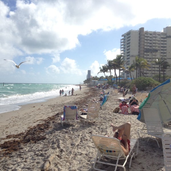 Hallandale Beach - Beach