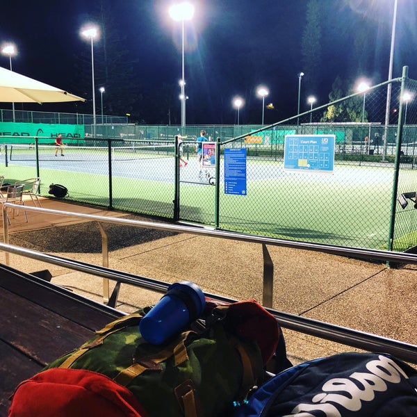 UQ Tennis Courts - College Tennis Court