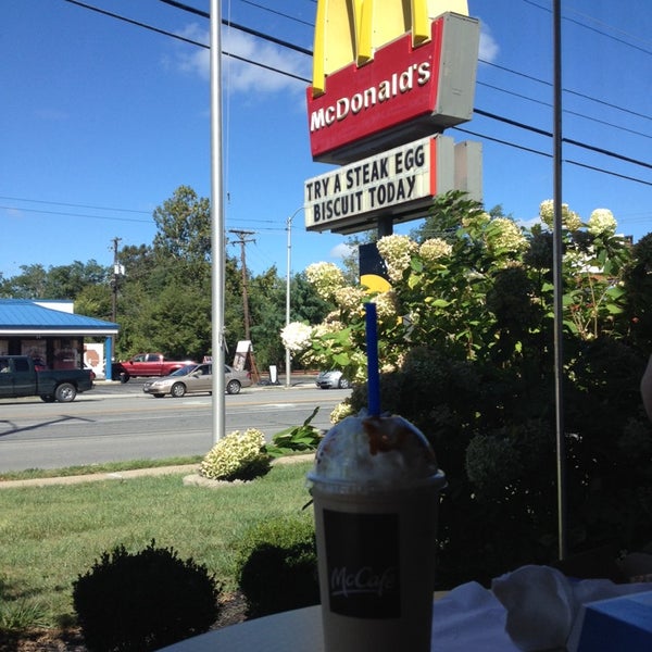 McDonald's - 1962 Harrodsburg Rd