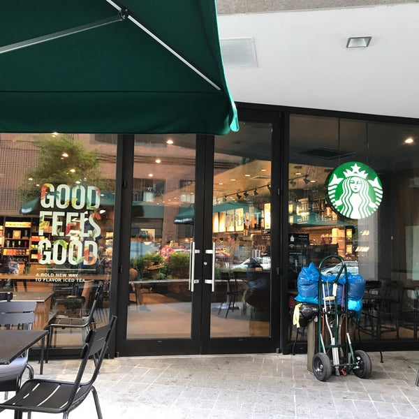 Starbucks - 555 SW Oak St
