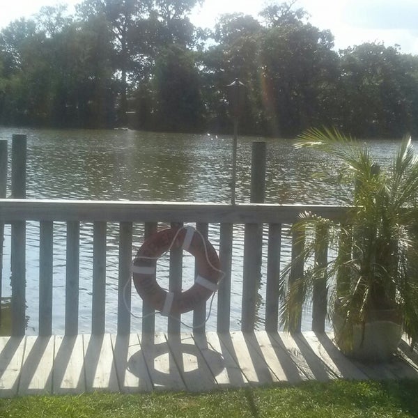 Brewer's Landing Bar & Grill - 13 tips from 357 visitors