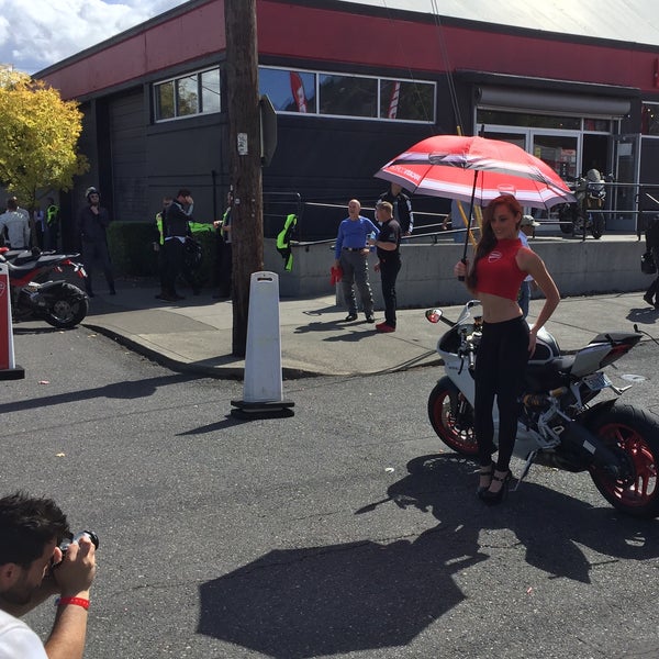 Portland Lanza Motocicleta