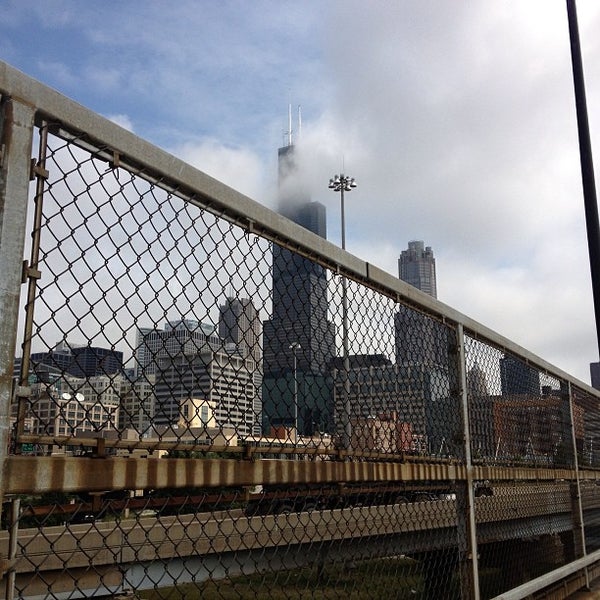 UIC - Student Residence and Commons Courtyard - College Residence Hall ...