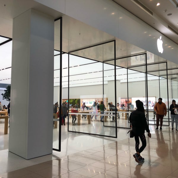 Photos at Apple Chadstone - 43 tips from 2895 visitors