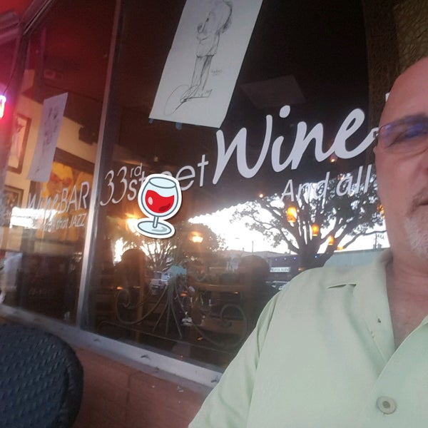 33rd St Wine Bar - Galt Mile - 11 tips from 243 visitors