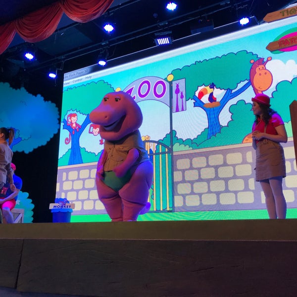 BARNEY'S HOUSE - Amusement Park