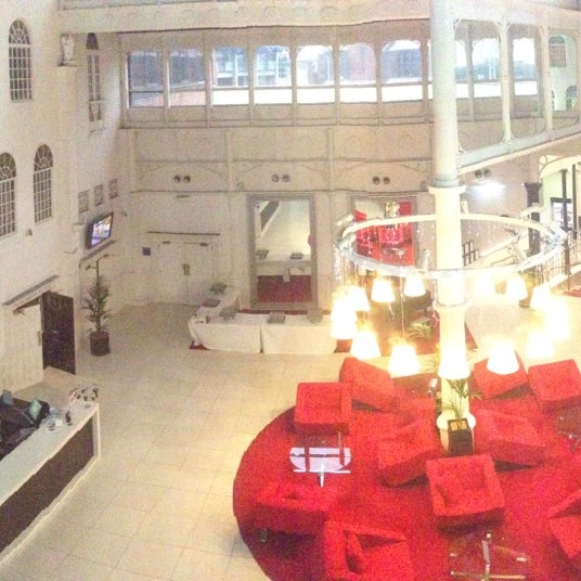 Photos at Park Inn by Radisson Cardiff City Centre - Hotel in The Hayes