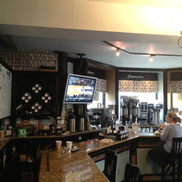 Chestnut Café & Eatery - 338 Passaic Ave