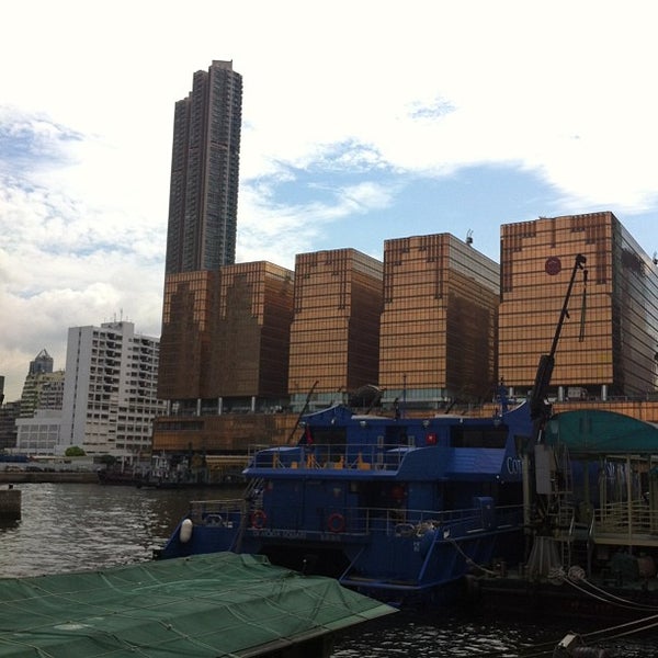 Hong Kong China Ferry Terminal - 1-2/F, China Hong Kong City, 33 Canton Rd