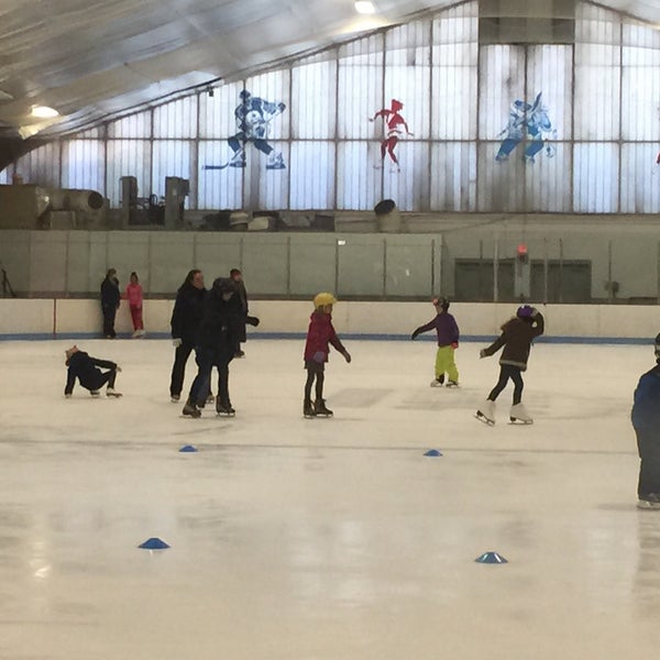 Aerodrome Ice Skating Logo