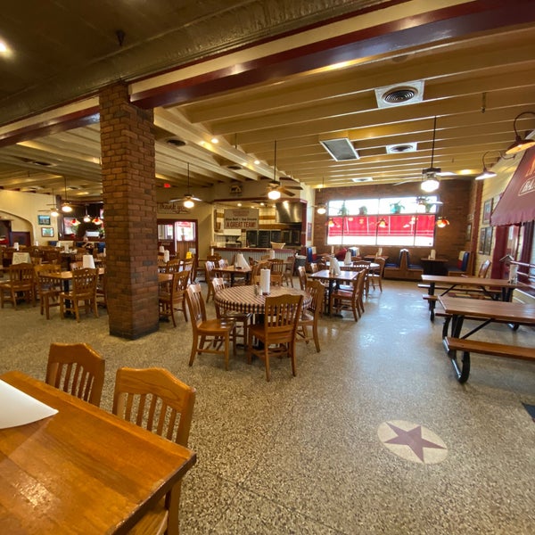 Spring Creek Barbeque - 1509 Airport Fwy