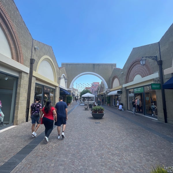 Castel Romano Designer Outlet - 196 tips from 11351 visitors