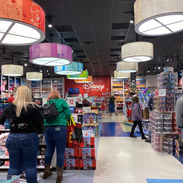 Disney Store - 4 tips from 913 visitors