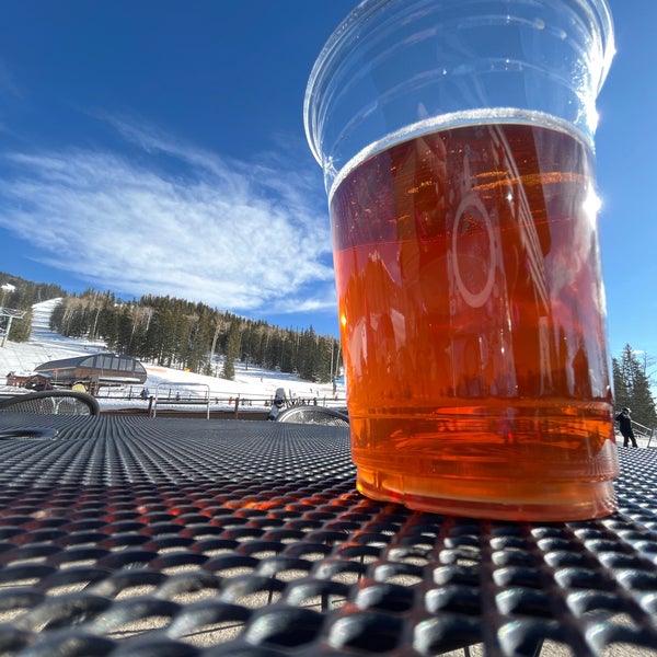 Hart Prairie Lodge - Ski Lodge