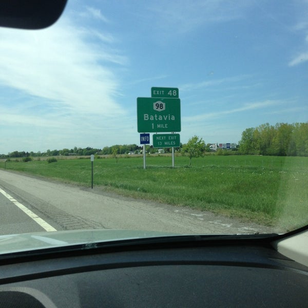 I-90 Exit 48 - Batavia - Intersection