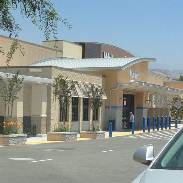 Walmart Supercenter - Highland, CA