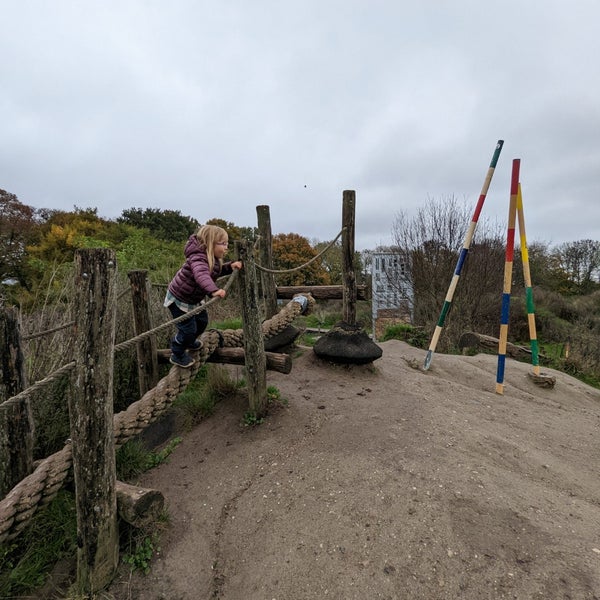 Naturlegepladsen I Valby - Playground in København SV
