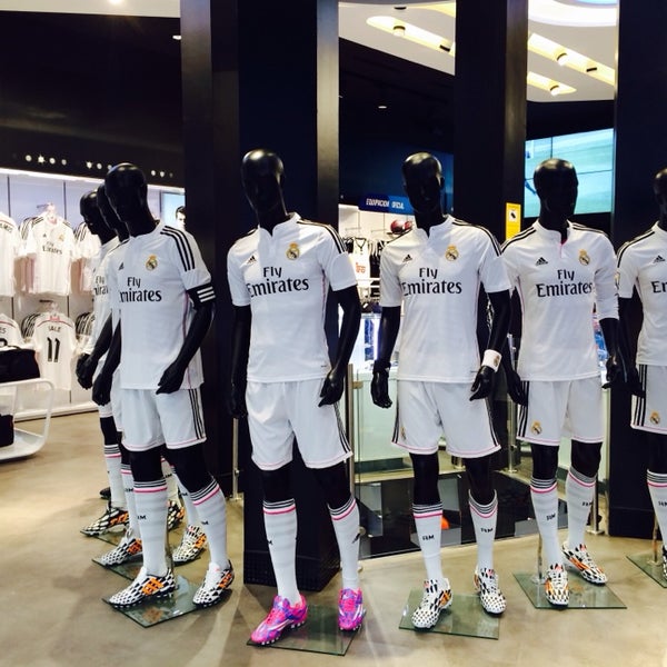 Real Madrid Official Store - Gran Vía - 31 Gran Vía