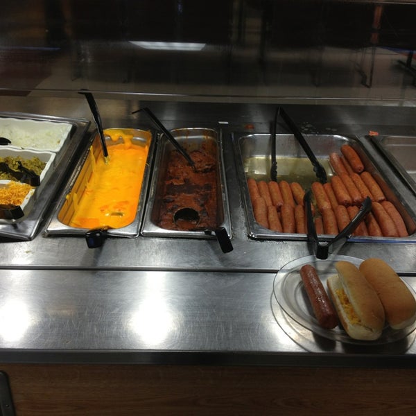 Hillside Dining Hall - College Cafeteria in Cal State University Long Beach