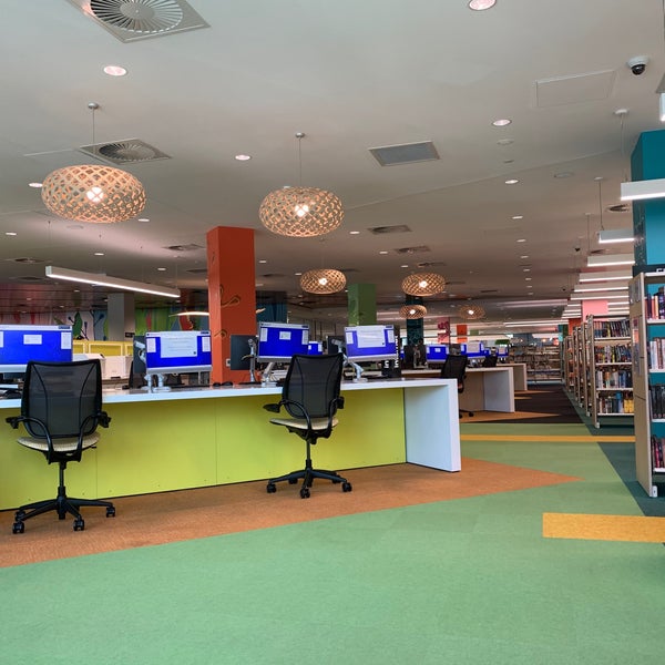 Chermside Library - Library in Chermside