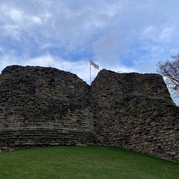 Pontefract Castle - 111 visitors