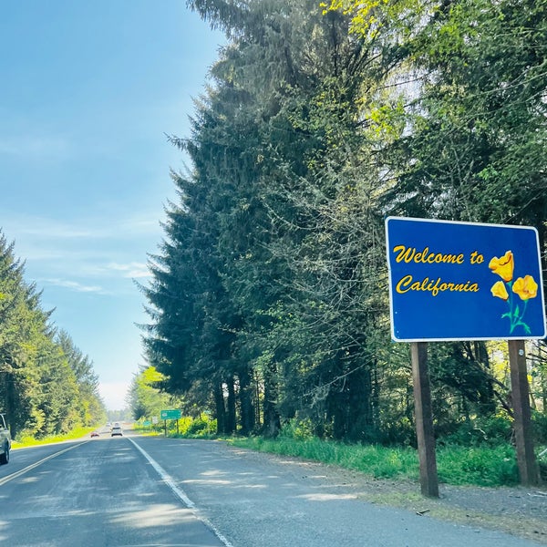 Oregon/California State Line - 16000-16370 U.S. 101