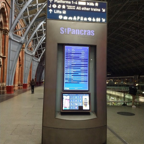 London St Pancras International Railway Station (STP) - Rail Station in ...