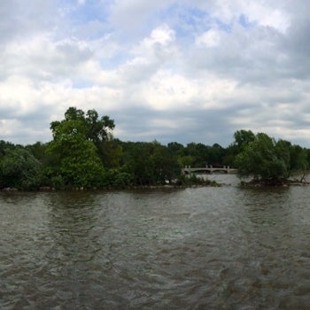 Fox River - Downtown Elgin - 5 tips from 483 visitors