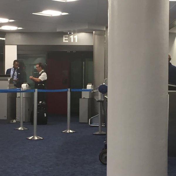 Gate E11 - Airport Gate in Miami