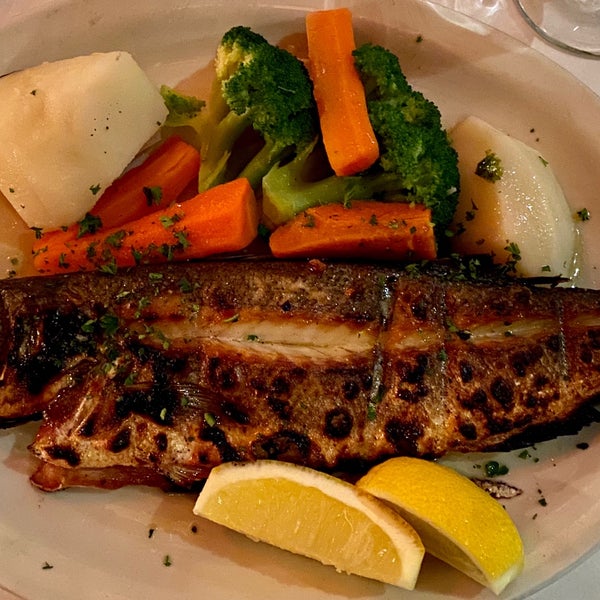 Chez Doval - Plateau-Mont-Royal - 150 rue Marie-Anne Est