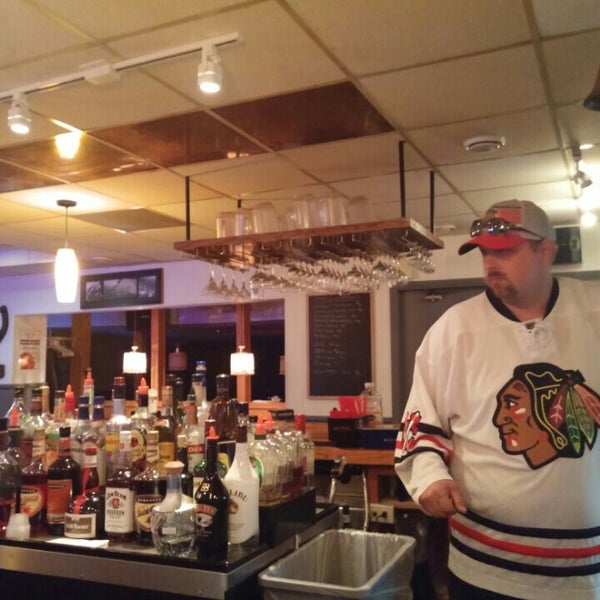 Valley Inn Restaurant - Bar in Palos Hills