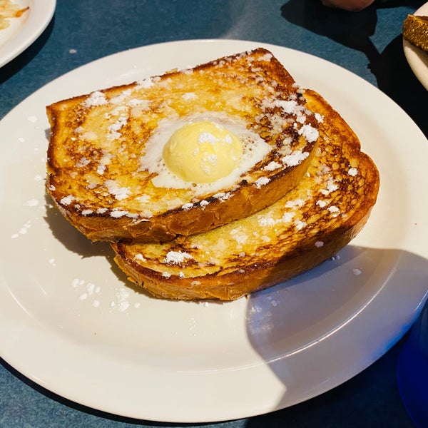 Main Street Overeasy - Breakfast Spot