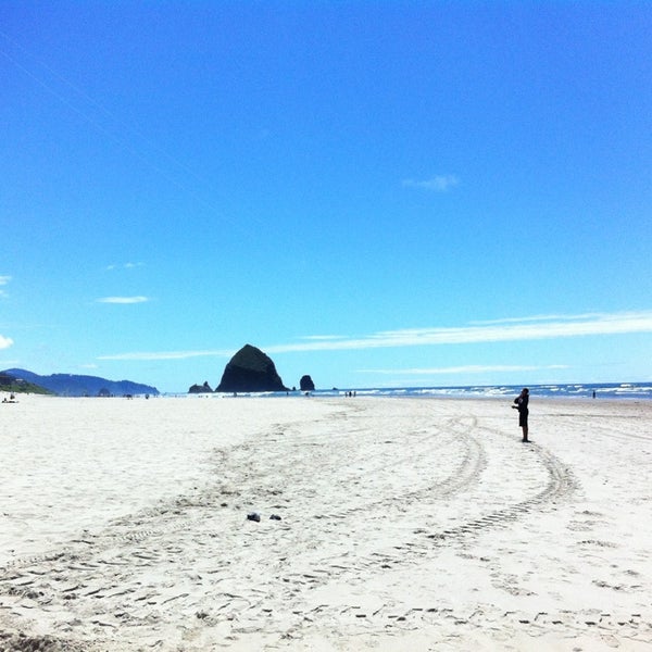 Haystack Rock - Mountain