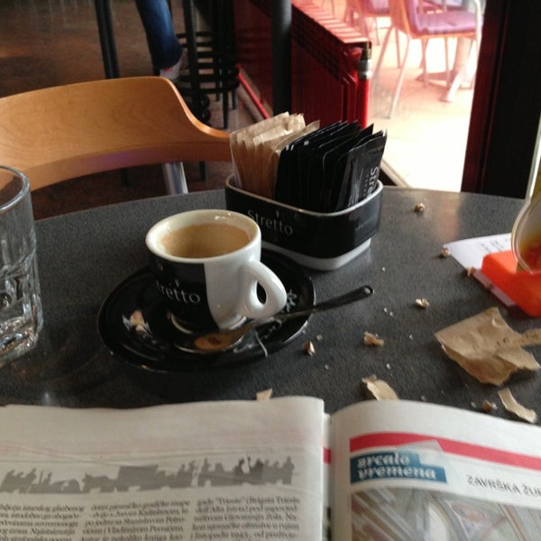 Caffe Bar Epolon - Café in Pazin