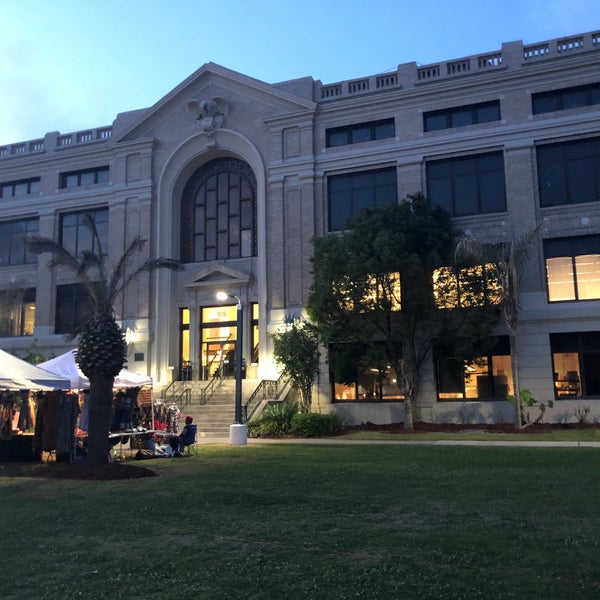 Delgado Community College - Community College in New Orleans