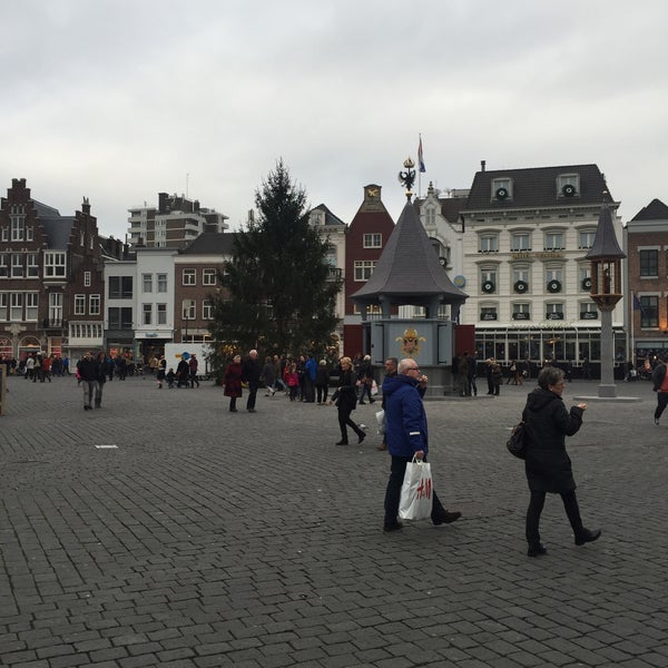 Markt - Pedestrian Plaza