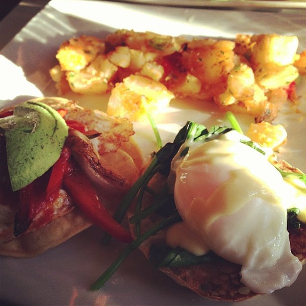 Circles International Grille - Bay Ridge - 9023 3rd Ave