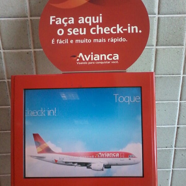 Check-in Avianca - Plane in Centro