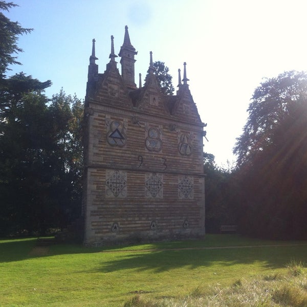 Triangular Lodge - Historic and Protected Site in Kettering