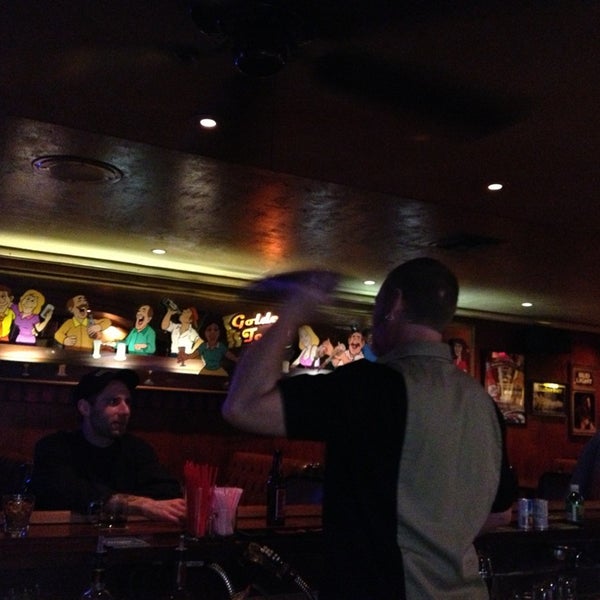 Golden Tee Cocktail Lounge - 3 tips from 287 visitors