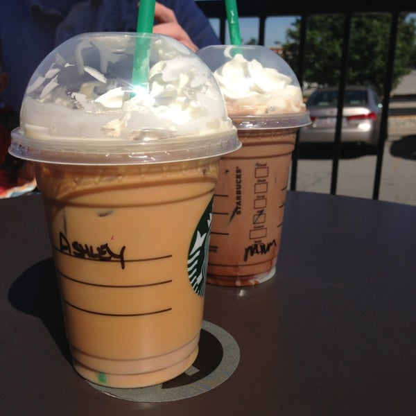 Starbucks - Coffee Shop in Fort Wayne