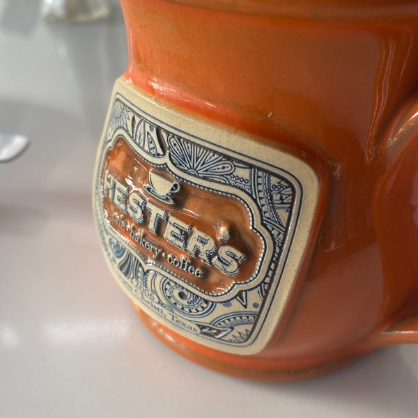 Hester's Cafe & Coffee Bar - Café in Corpus Christi