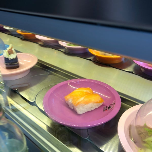 Running Sushi Sumo - Sushi Restaurant in Praha